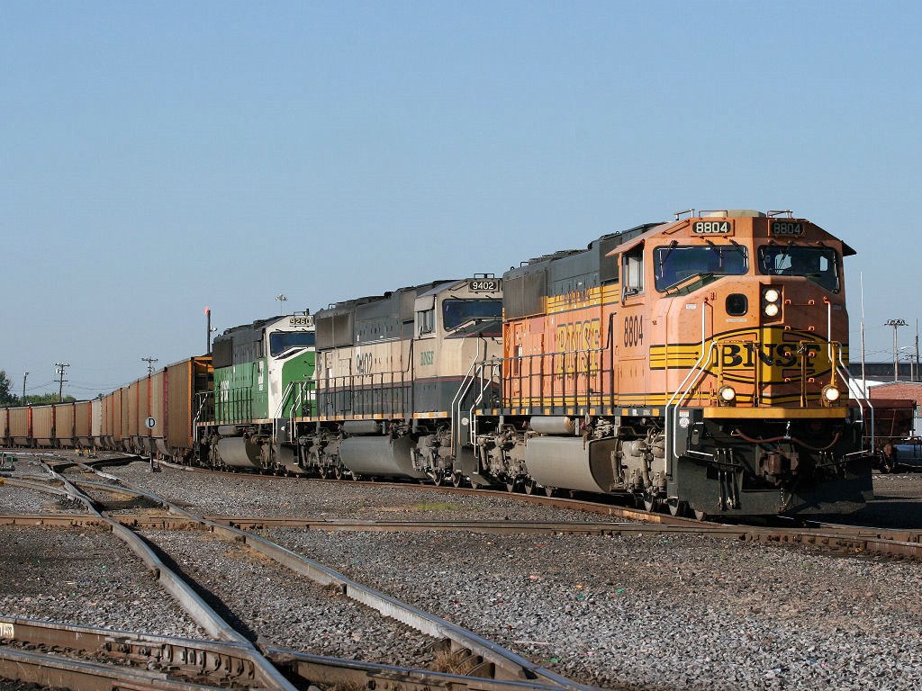 BNSF 8804